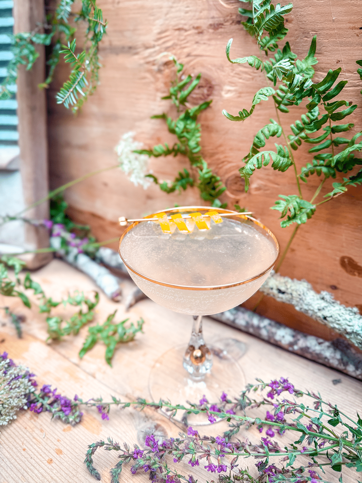 Lavender Elderflower Spritz Cocktail Recipe – Light and Floral Drink