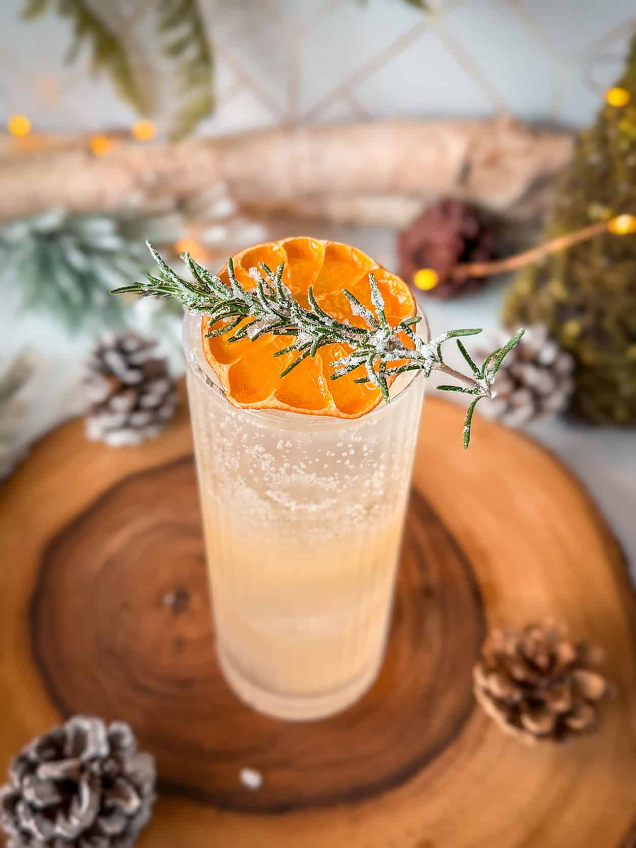 How to Make a Citrus Rosemary Gin Fizz Cocktail